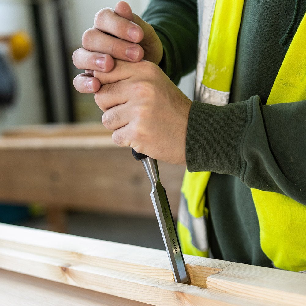 Bevel Edge Wood Chisel – Decking Delivery