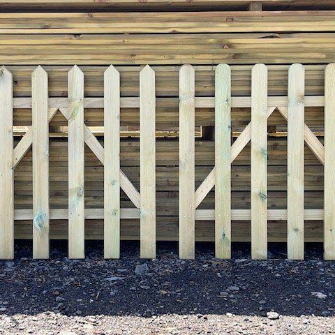 Wooden Garden Ship Lap Gates - Flat Top | Bristol Based | Decking Delivery